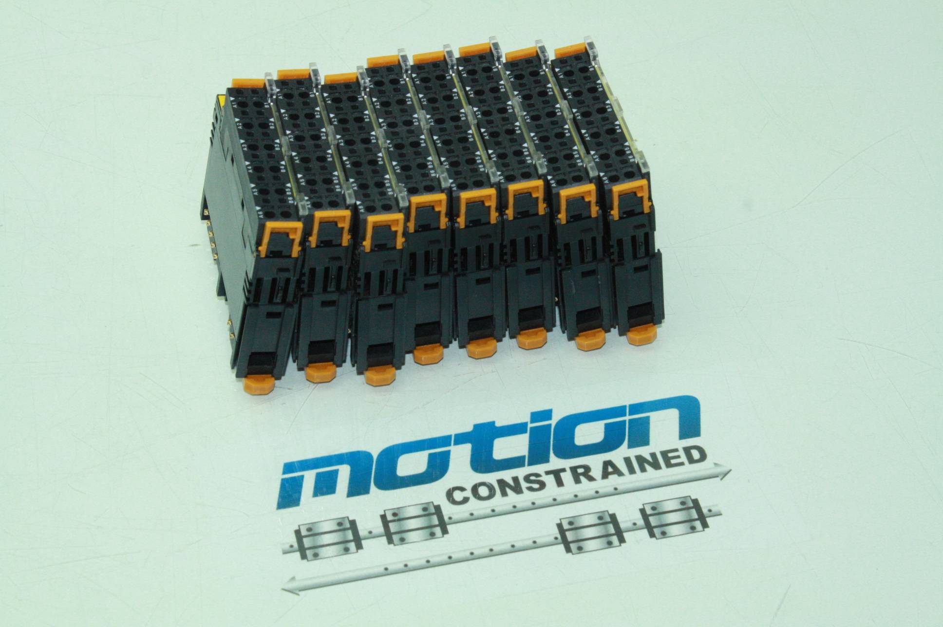 8 Omron GRT1-OD4-1 Digital Input Units / PLC Module / (4) NPN Outputs ...